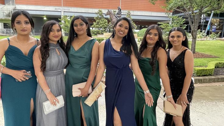Class of 2021’s school formal at Rosehill Gardens | CEDP